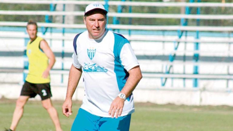 Carlos Macchi, nuevo entrenador de Crucero | EL TERRITORIO noticias de ...